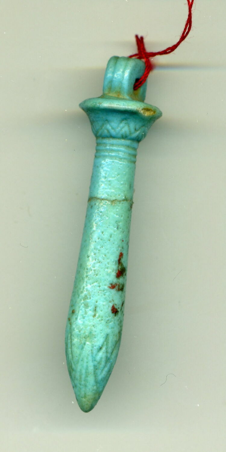 amulette - Louvre Collections