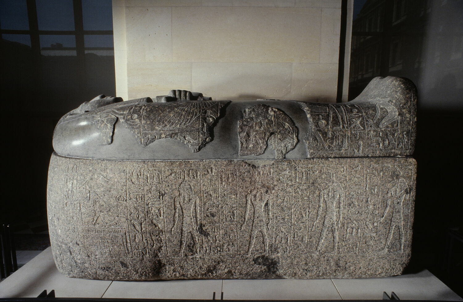 sarcophage anthropoïde - Louvre site des collections