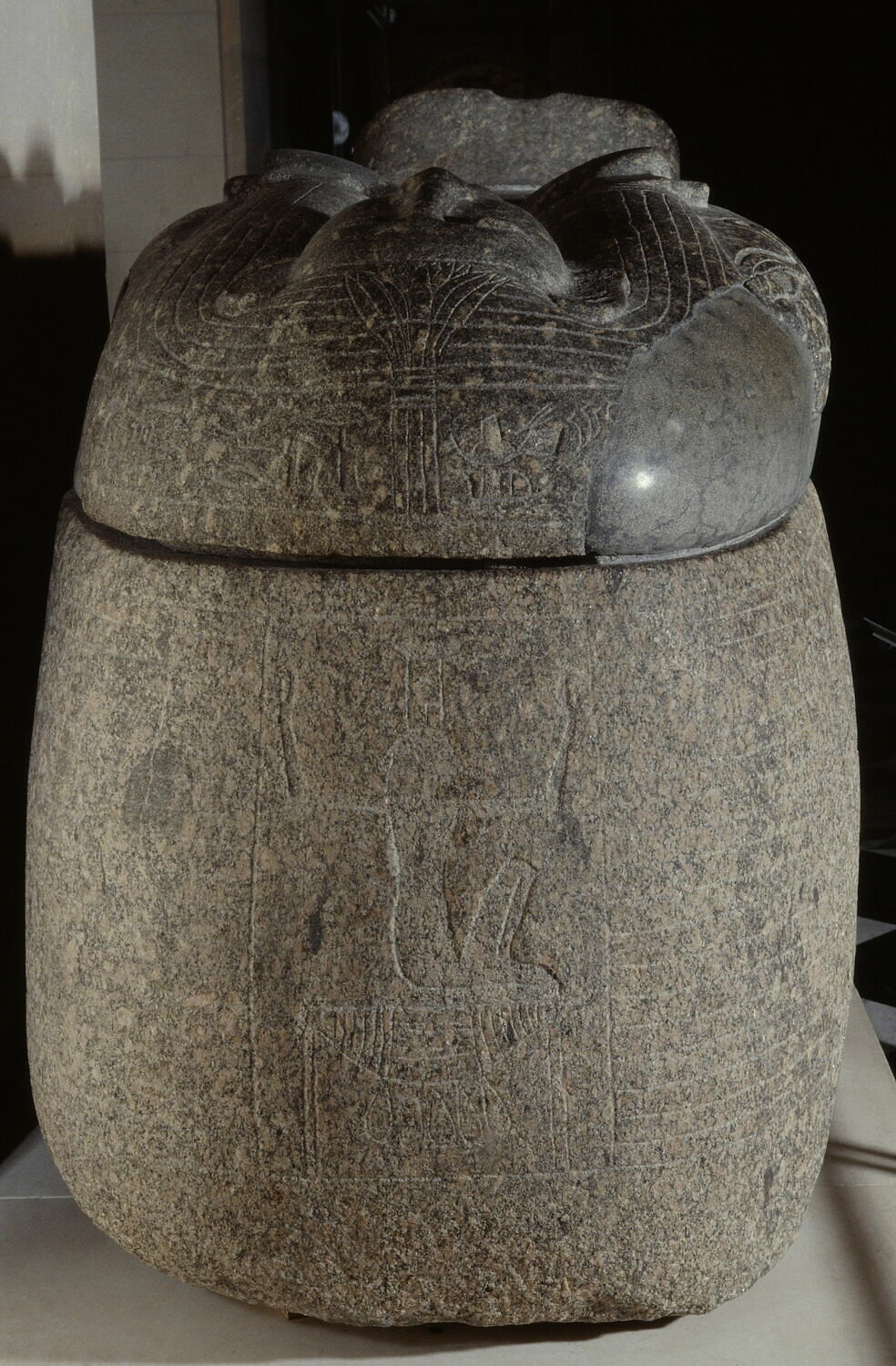 sarcophage anthropoïde - Louvre site des collections