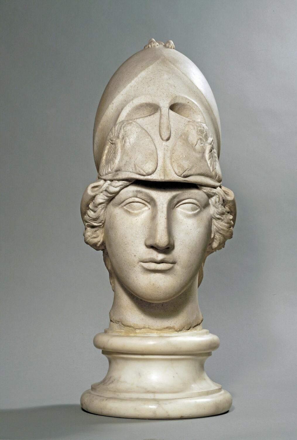 Tête de Minerve casquée - Louvre site des collections