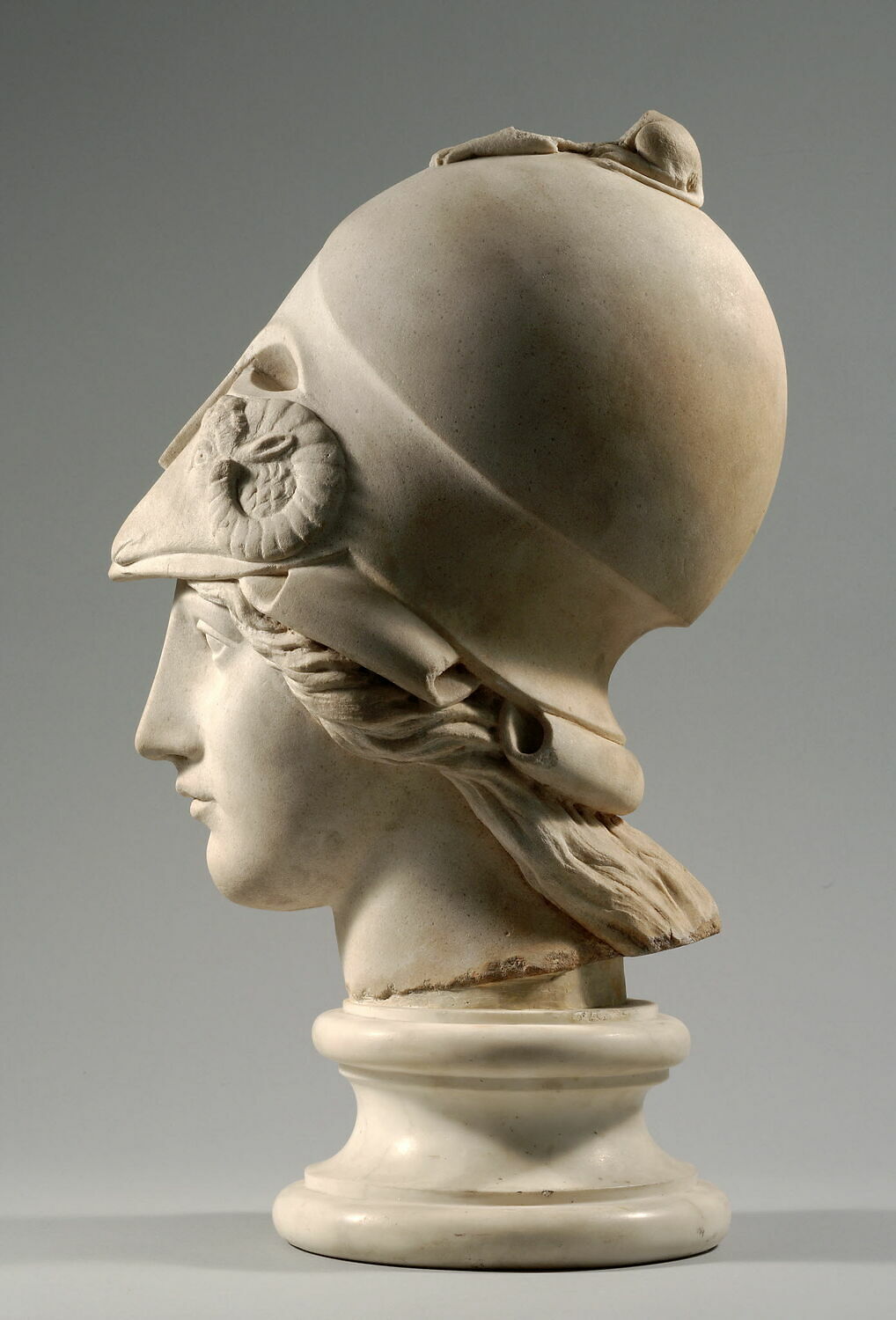 Tête de Minerve casquée - Louvre site des collections