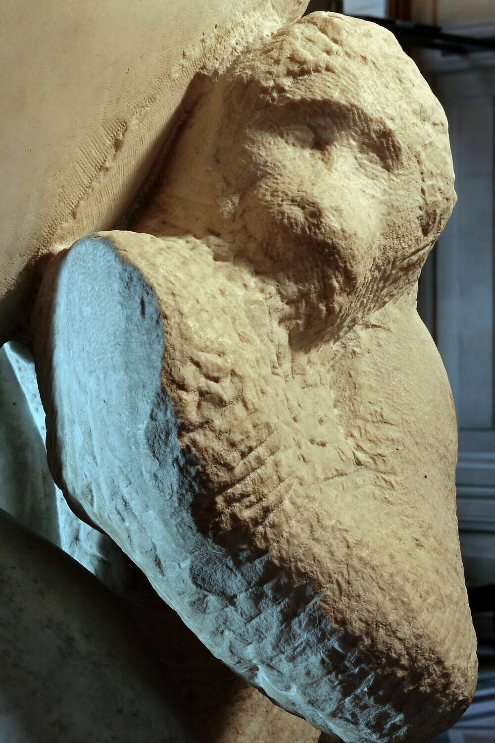 Esclave mourant - Louvre Collections