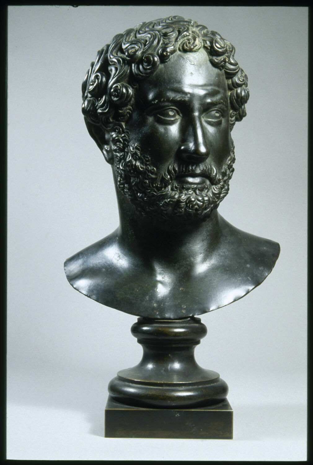 Hadrien - Louvre site des collections