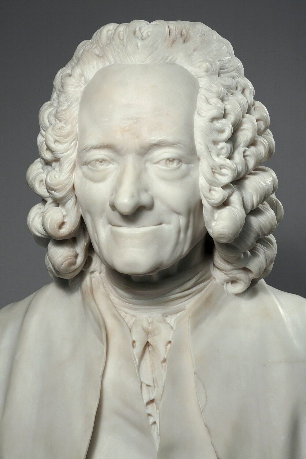 Voltaire, François-Marie Arouet dit (1694-1778) écrivain - Louvre site ...