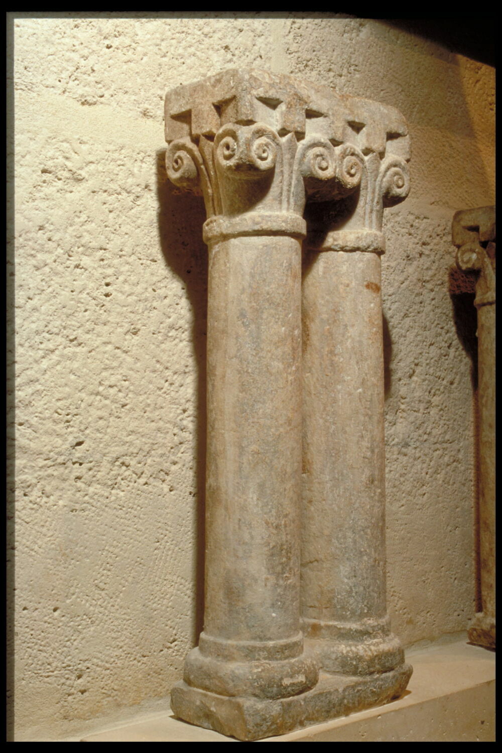 Paire de colonnettes jumelées - Louvre site des collections