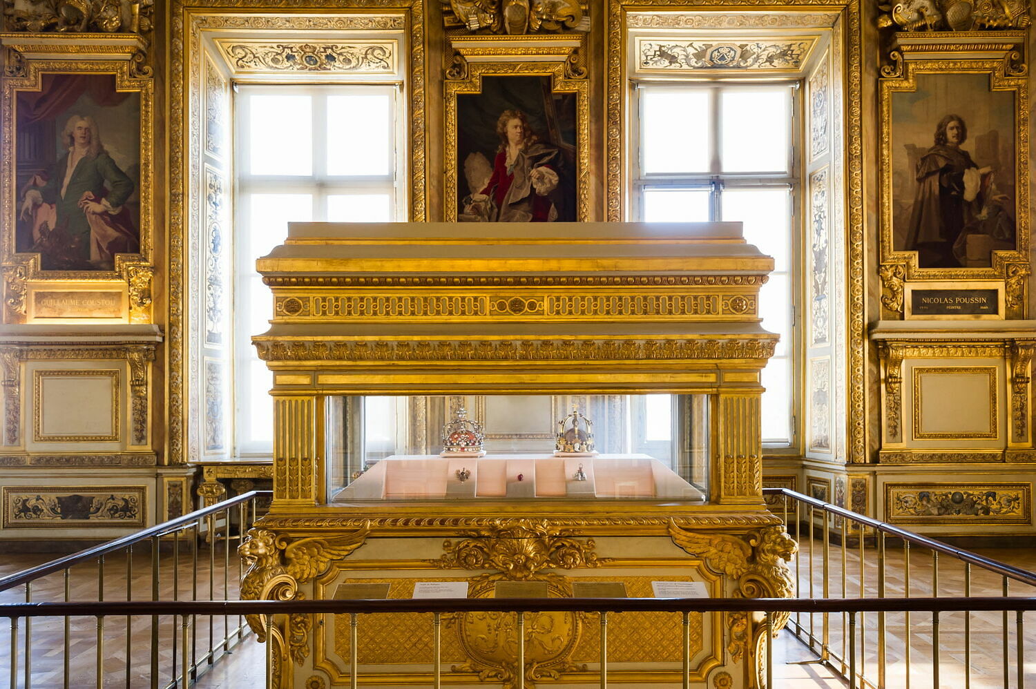 Aigle blanc de Pologne monté en agrafe - Louvre site des collections