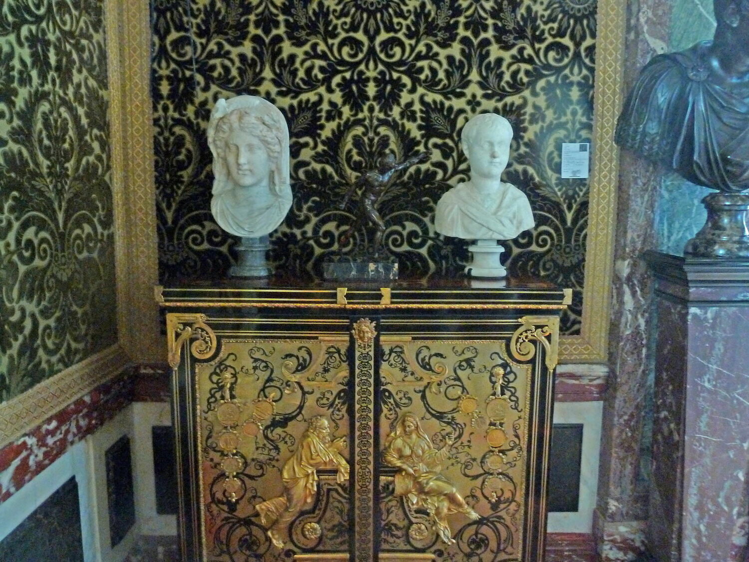 Statuette : Gladiateur Borghèse - Louvre Collections