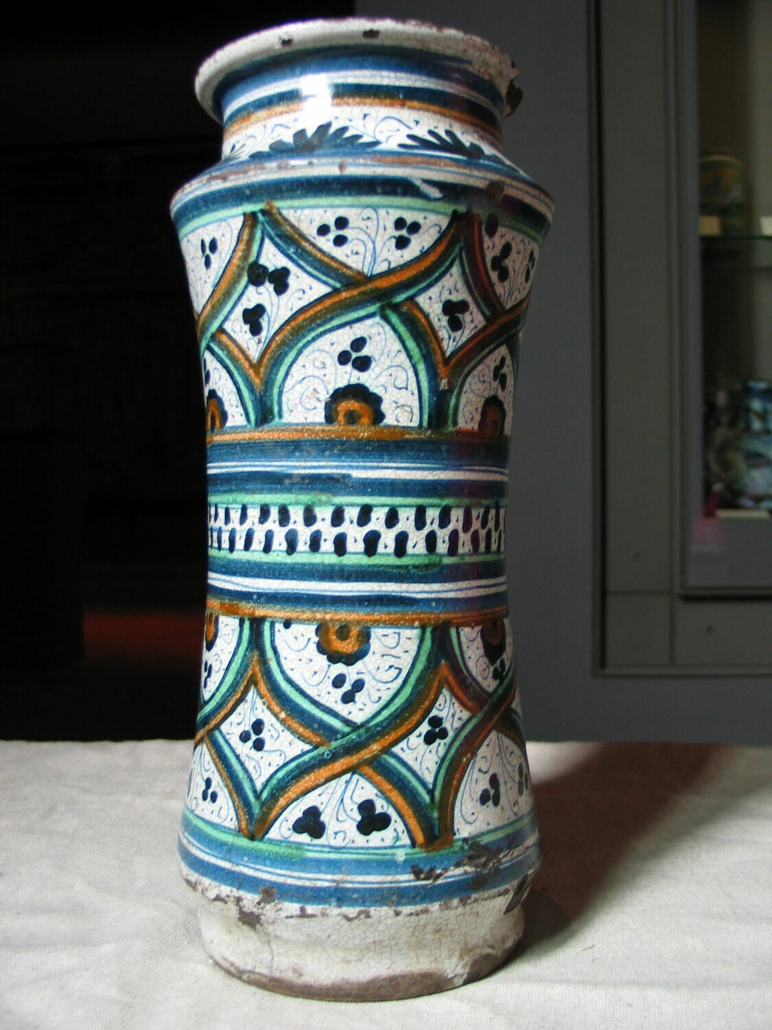 Albarello - Louvre Collections