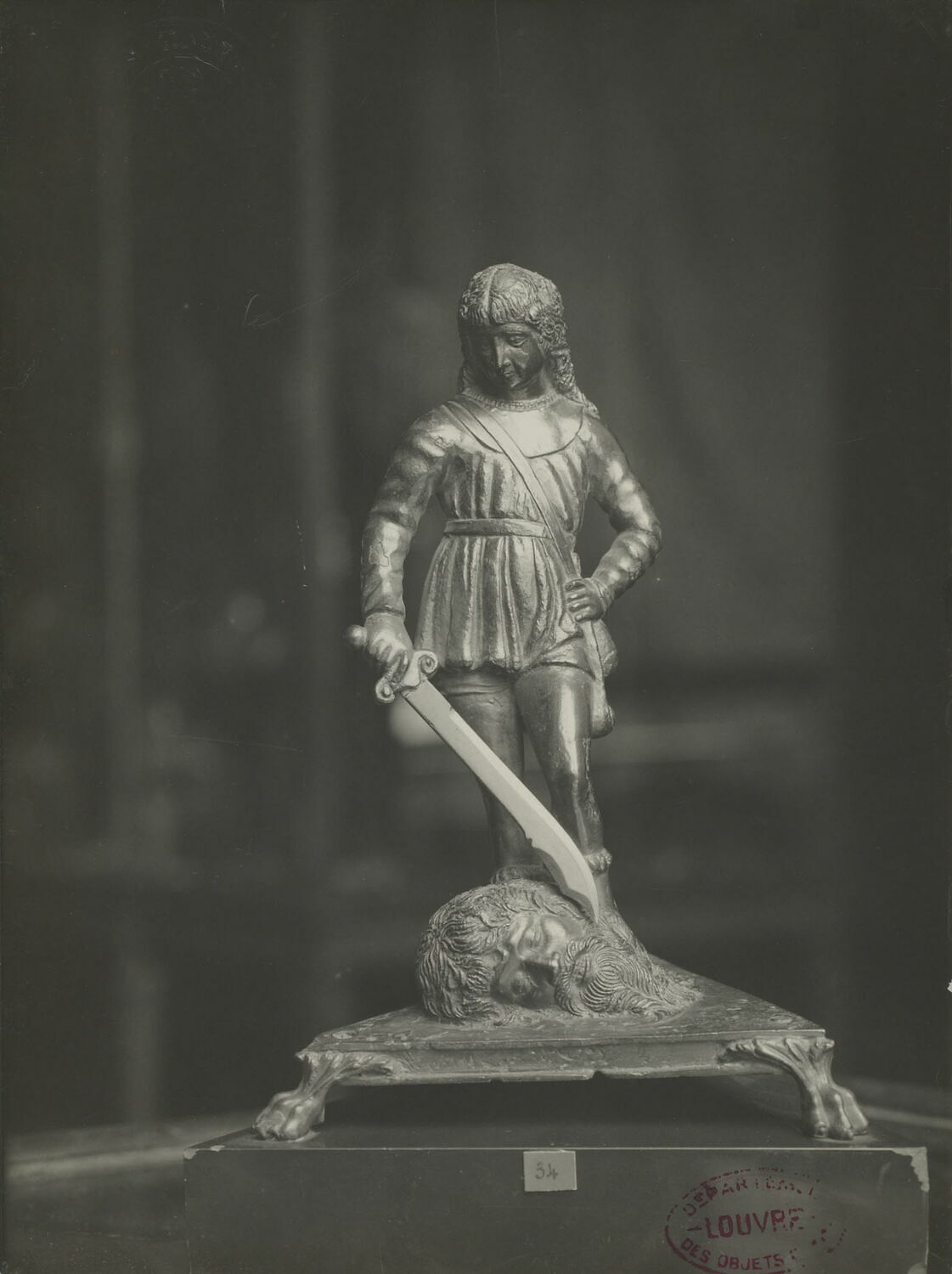 Statuette : David vainqueur de Goliath - Louvre site des collections