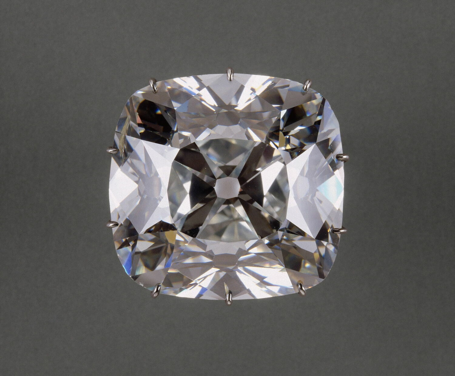 Diamant, dit "le Régent" - Louvre site des collections