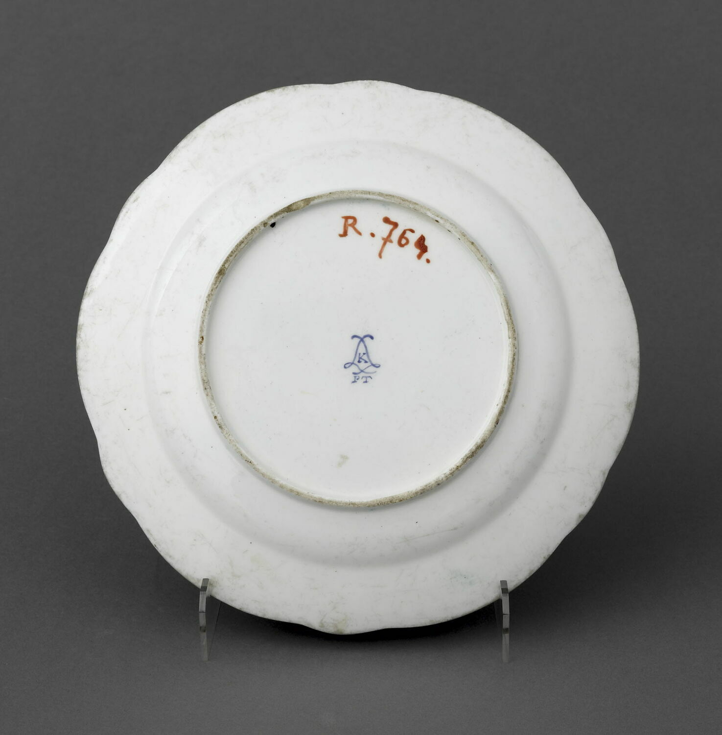 Assiette à marli céleste - Louvre site des collections