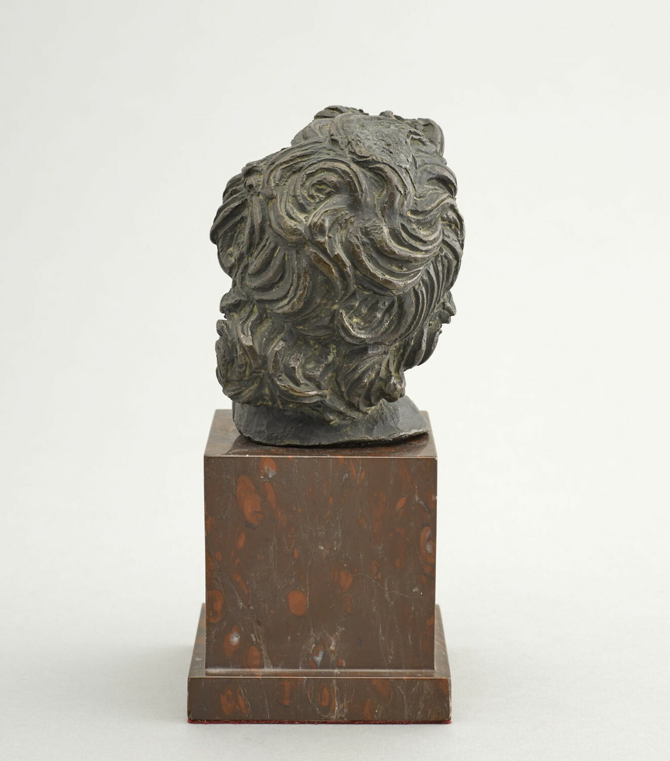 Statuette : tête de centaure - Louvre site des collections