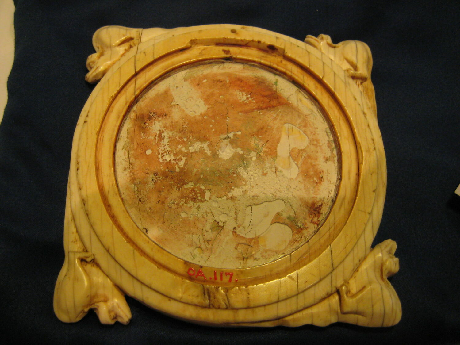 Valve de miroir : le jeu d'échecs. - Louvre Collections