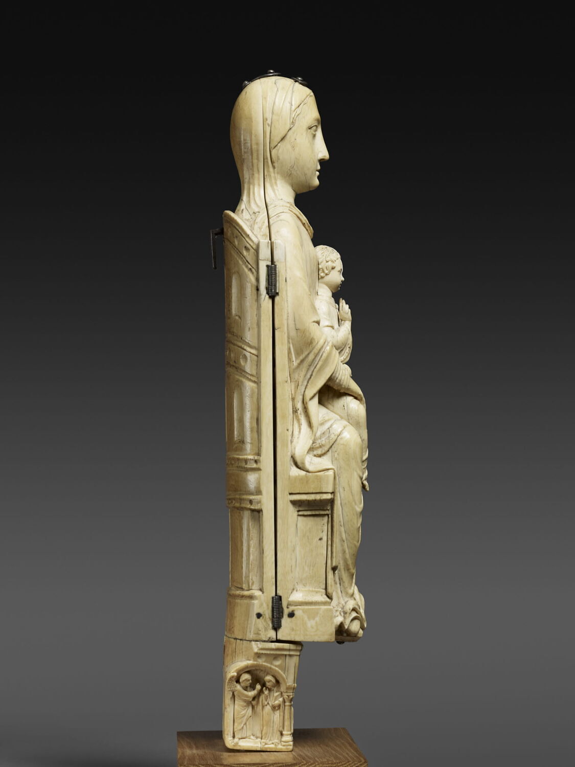 Statuette : Vierge ouvrante - Louvre site des collections