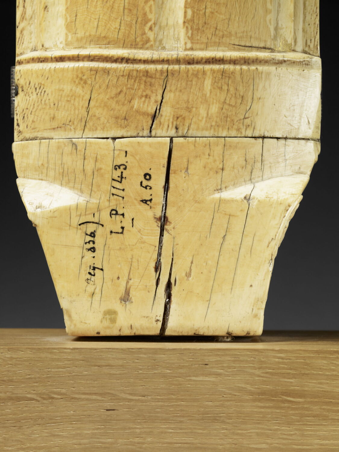 Statuette : Vierge ouvrante - Louvre site des collections