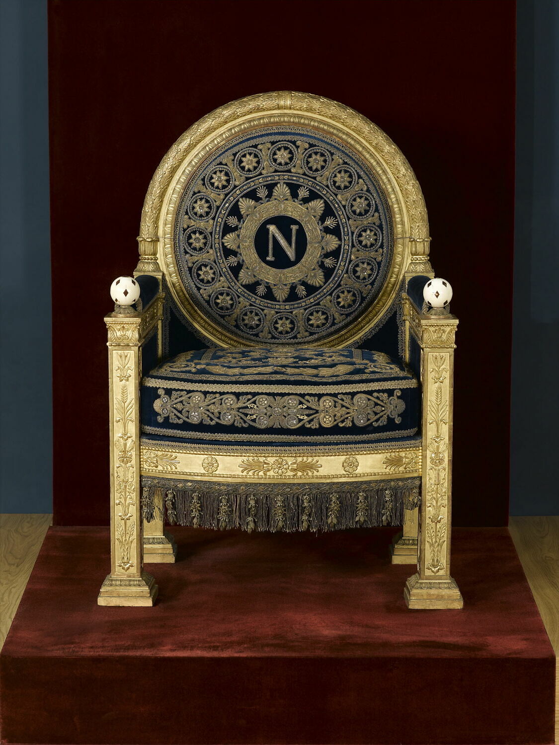 Fauteuil du trône de Napoléon Ier aux Tuileries - Louvre site des ...