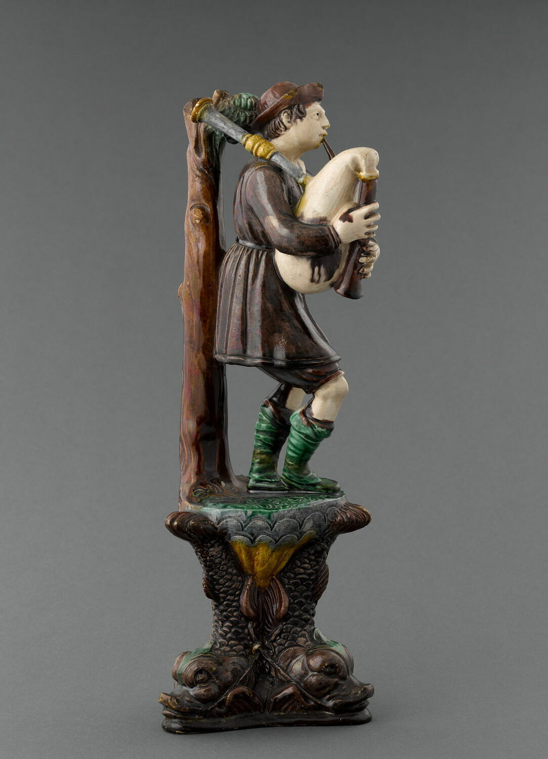 Statuette : Joueur de cornemuse - Louvre site des collections