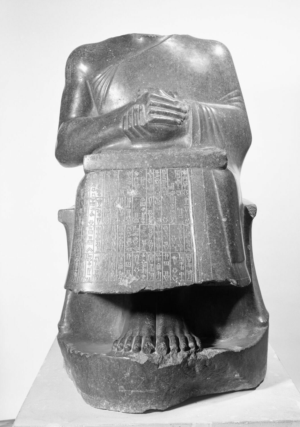 Gudea F dit "Architecte à la règle" - Louvre site des collections