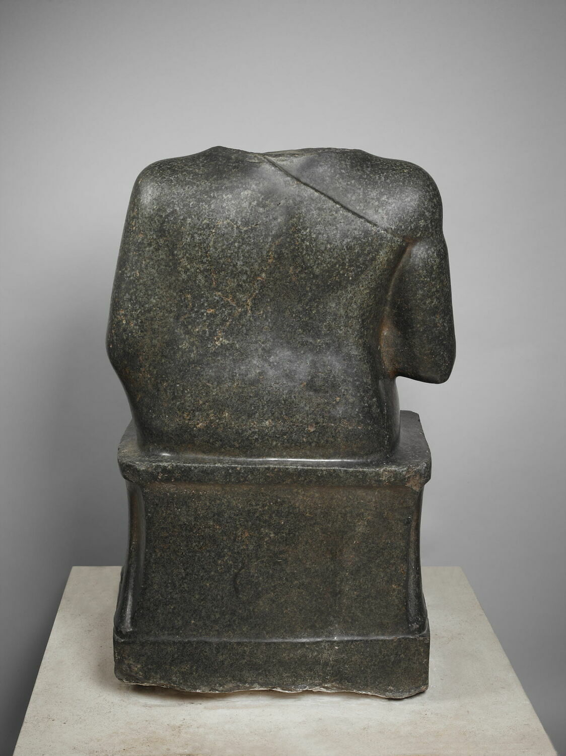 Gudea F dit "Architecte à la règle" - Louvre site des collections