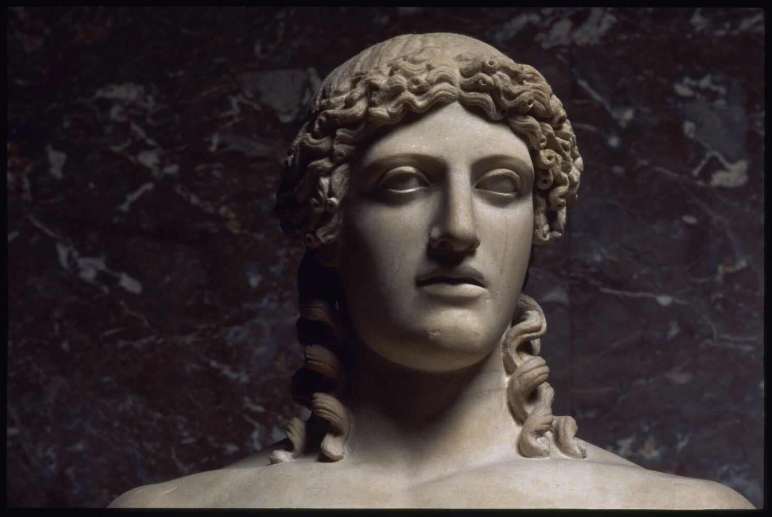 Apollon du type de Cassel - Louvre site des collections