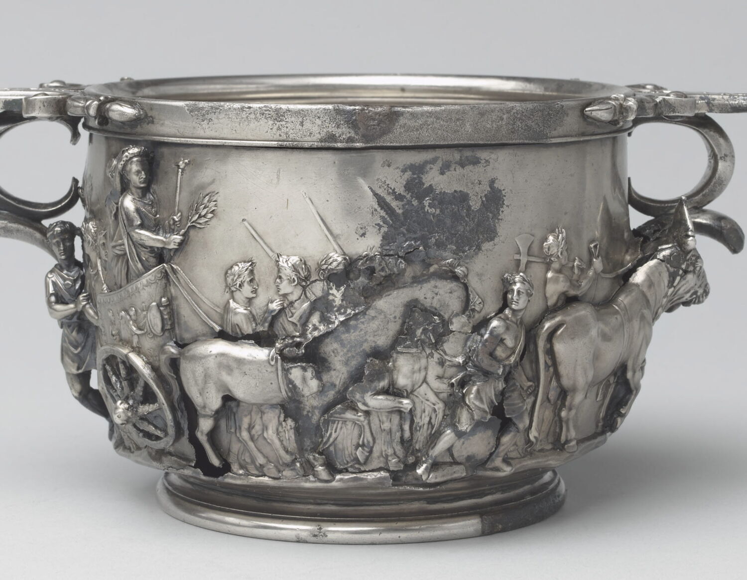 Trésor de Boscoreale : skyphos - Louvre site des collections