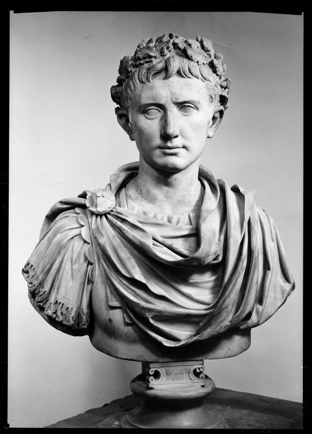 Buste d'Auguste - Louvre site des collections