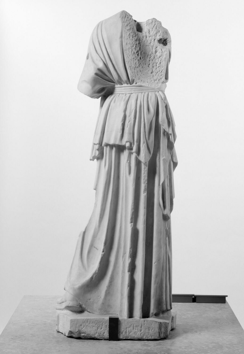 Athéna du type du "groupe d'Athéna et Marsyas" - Louvre site des ...