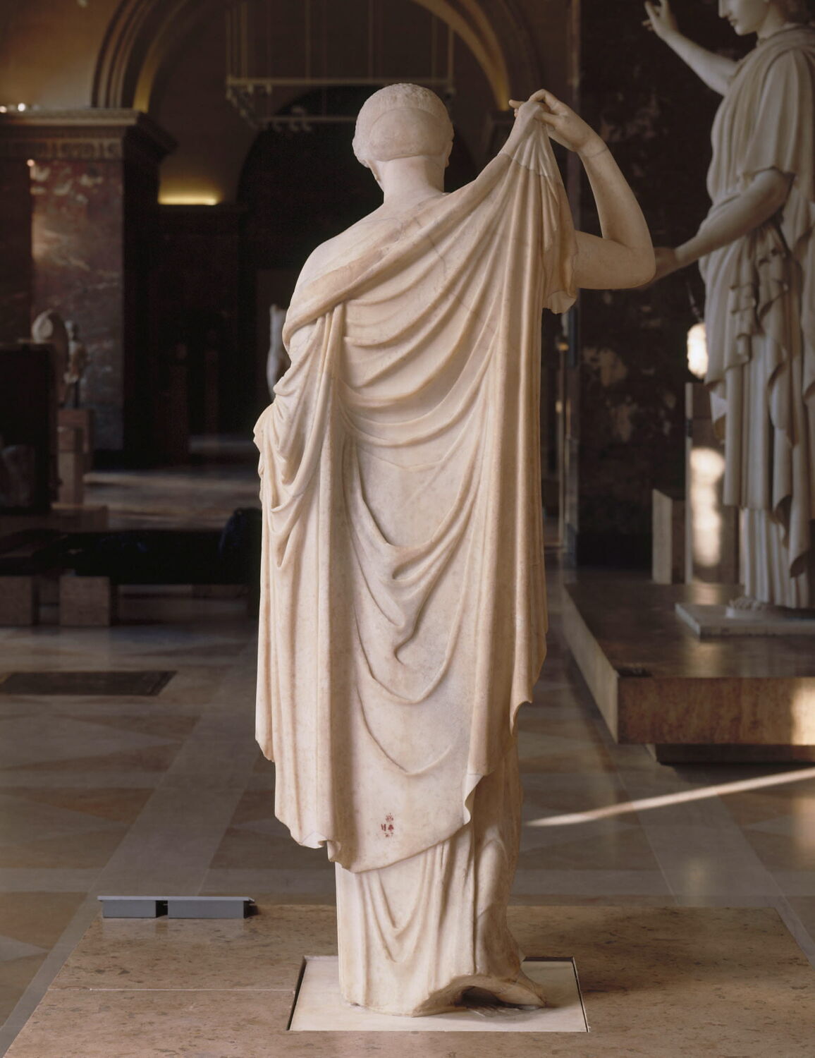 Aphrodite du type de la Venus Genitrix - Louvre site des collections
