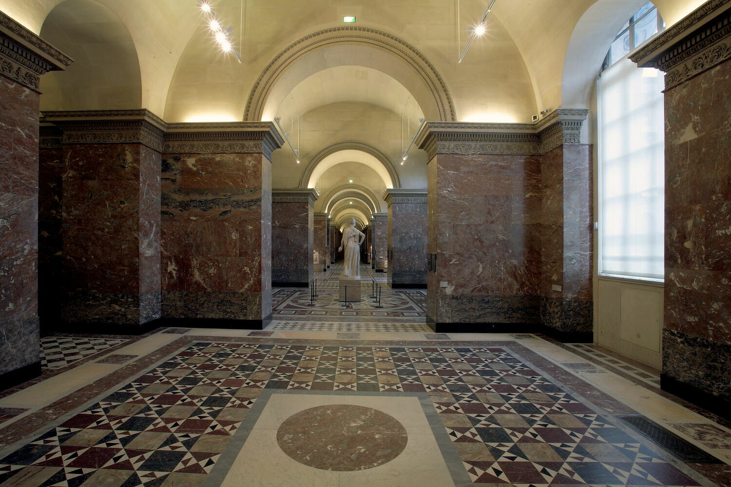 Athéna Mattéi - Louvre site des collections