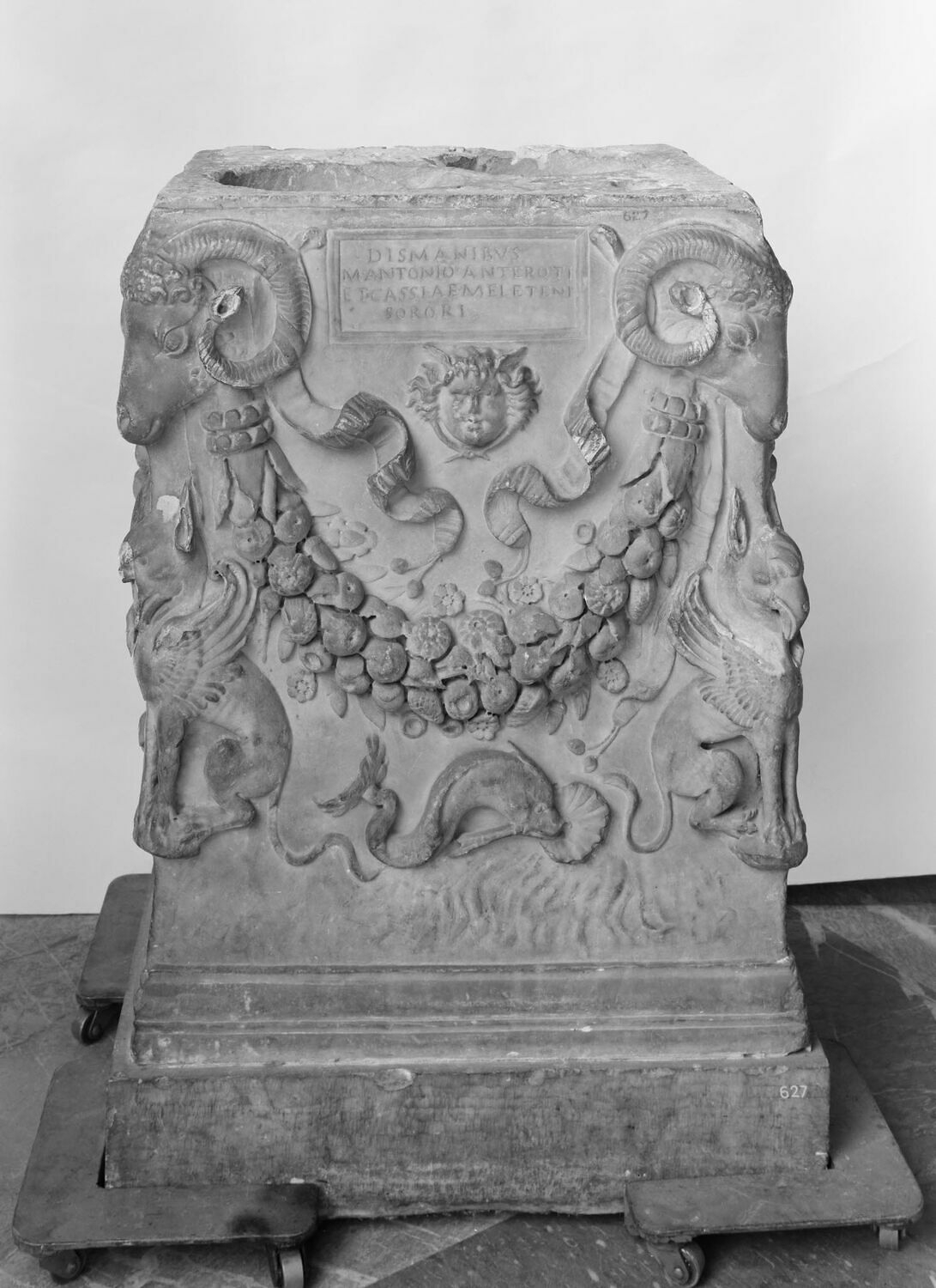 cippe - Louvre site des collections