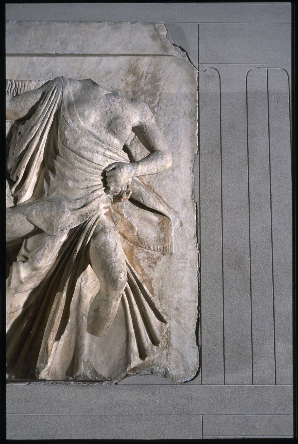 Dixième métope sud du Parthénon, centaure et femme lapithe - Louvre ...