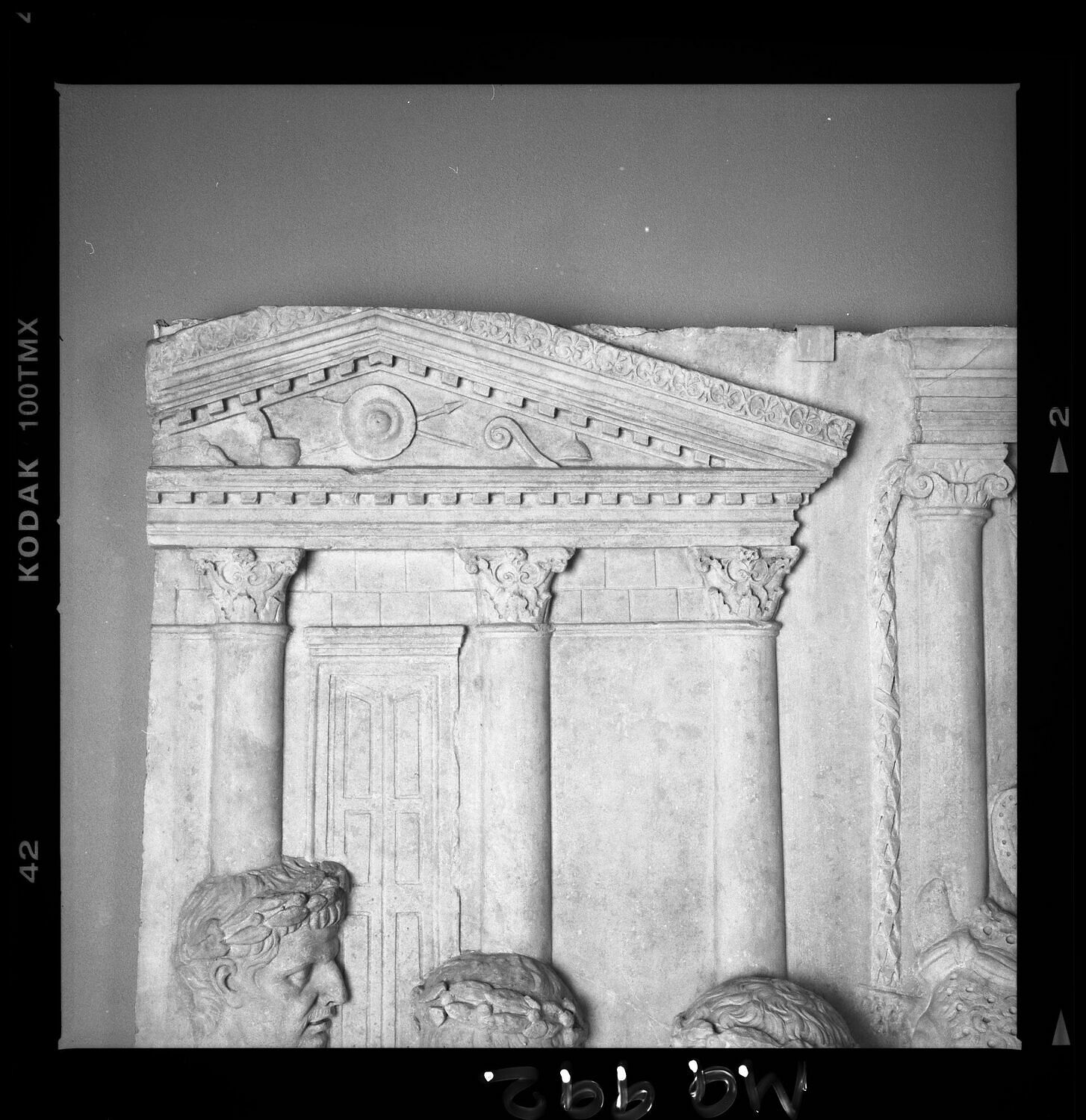 relief architectural - Louvre site des collections