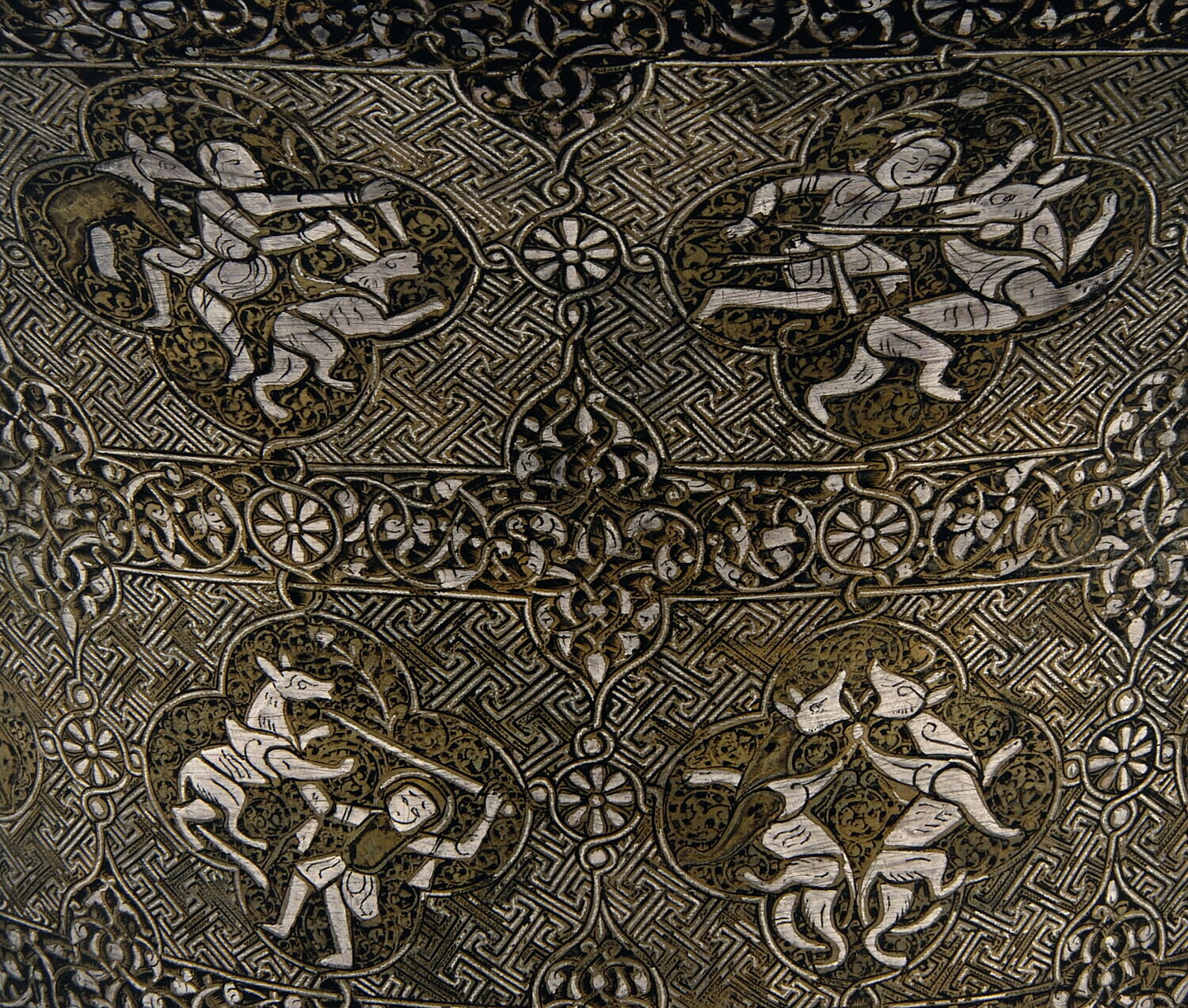 Bassin au nom du sultan al-'Adil II Abu Bakr - Louvre site des collections