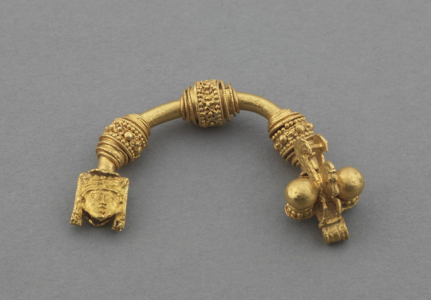 fibule - Louvre site des collections