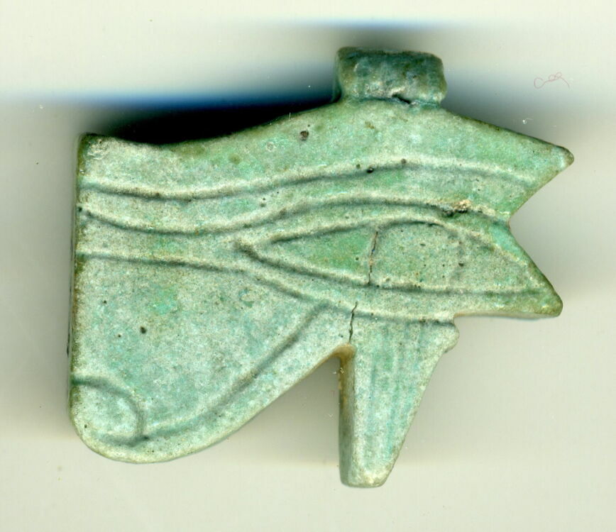 amulette oudjat simple biface - Louvre site des collections