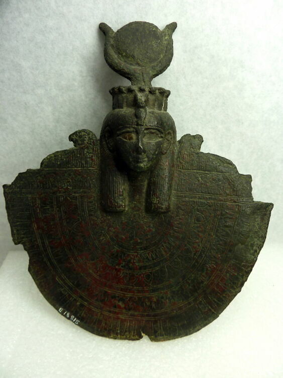 égide - Louvre site des collections