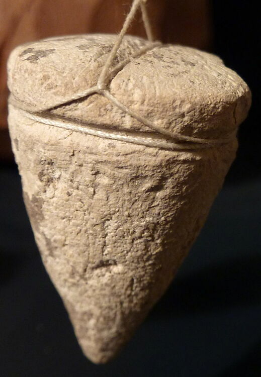 fil à plomb - Louvre site des collections