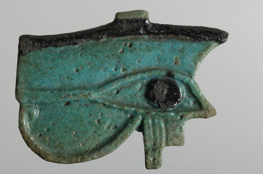 amulette oudjat simple biface - Louvre site des collections