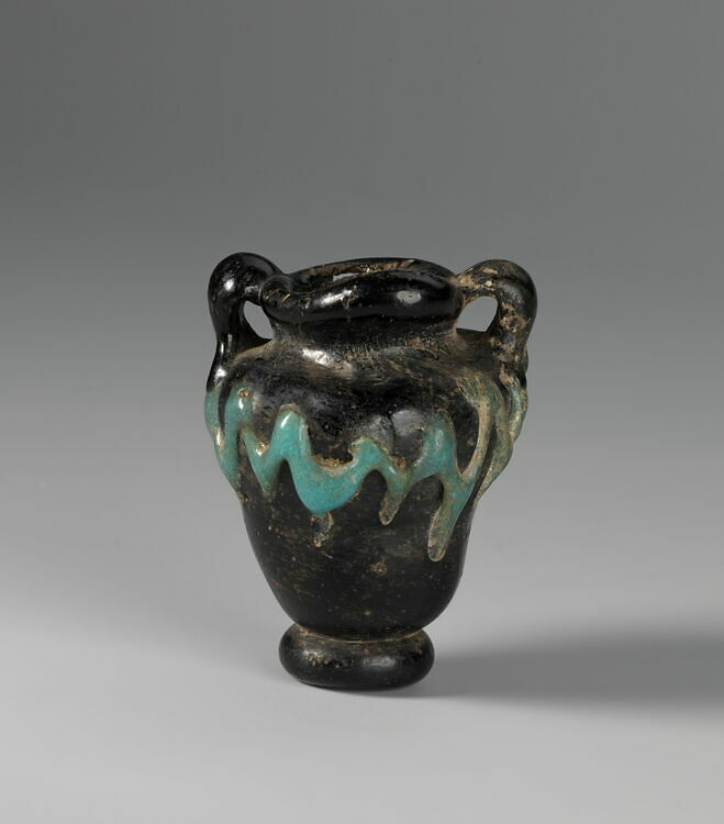 vase miniature - Louvre site des collections