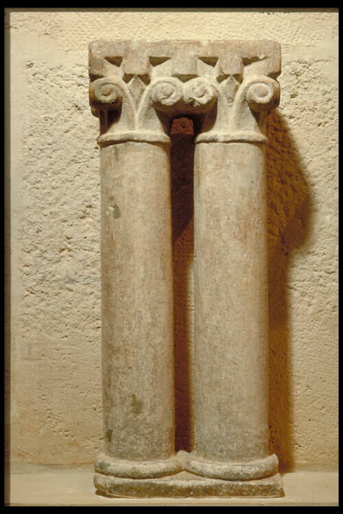 Paire de colonnettes jumelées - Louvre Collections