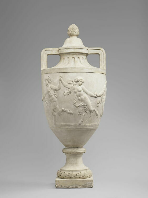 Vase à décor d'une ronde de satyres et de satyresses - Louvre site des ...