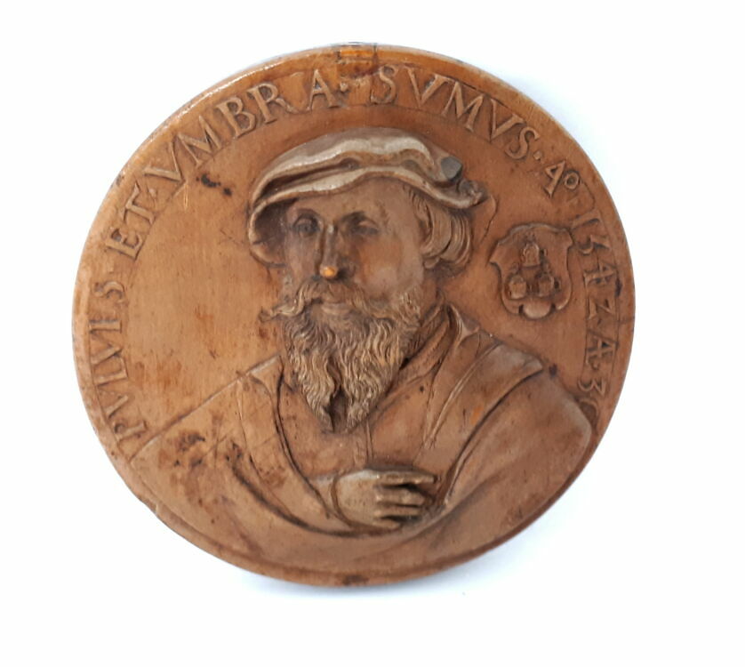 Médaillon : buste d'homme - Louvre Collections