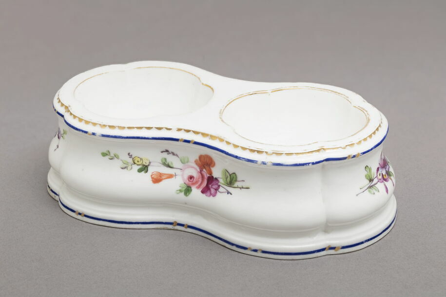 Salière double, d'un ensemble de treize (TH 849 à 861), d'un service ...