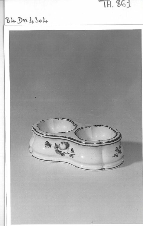 Salière double, d'un ensemble de treize (TH 849 à 861), d'un service ...