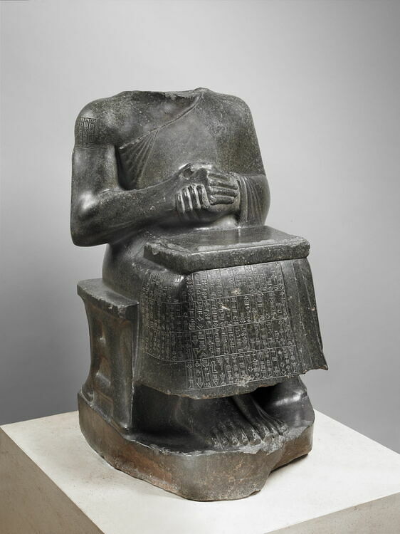 Gudea F dit "Architecte à la règle" - Louvre site des collections