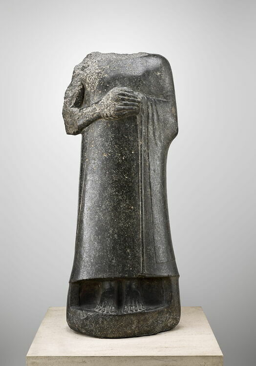 Gudea G dit "à l'épaule brisée" - Louvre site des collections