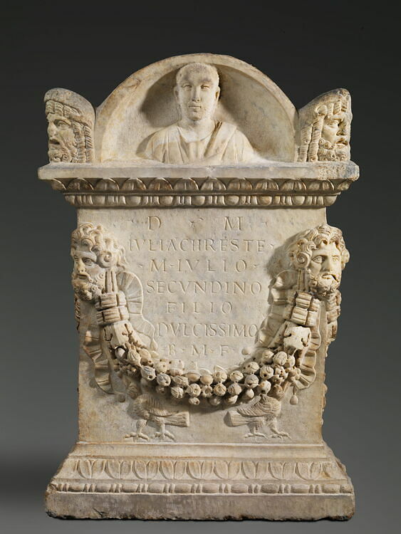 autel funéraire - Louvre Collections