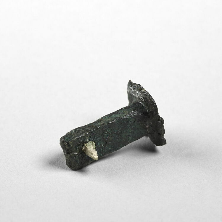 clou - Louvre Collections