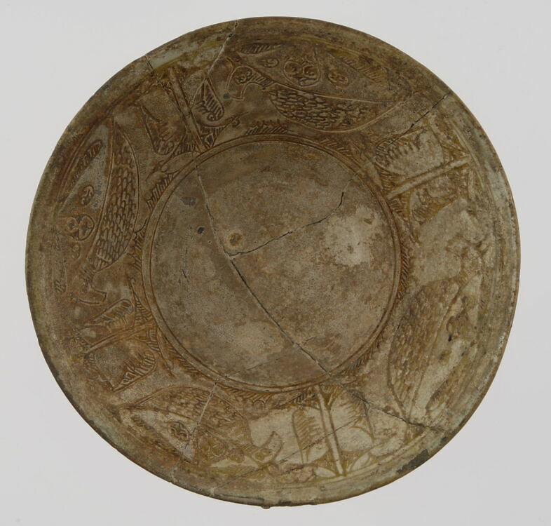 Coupe tronconique, décor gravé - Louvre Collections