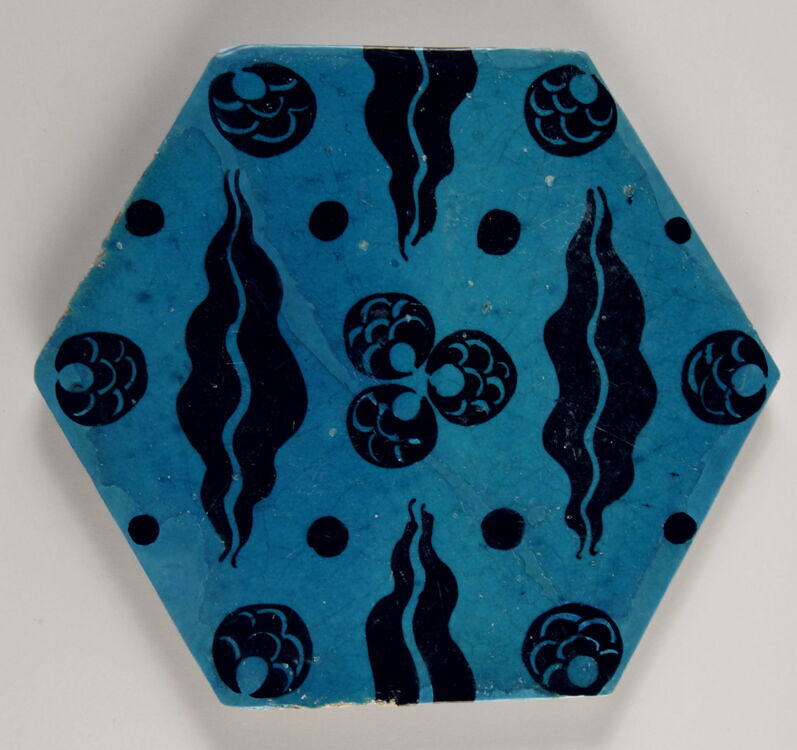 Carreau au motif d'ocelles et de tigrures - Louvre Collections